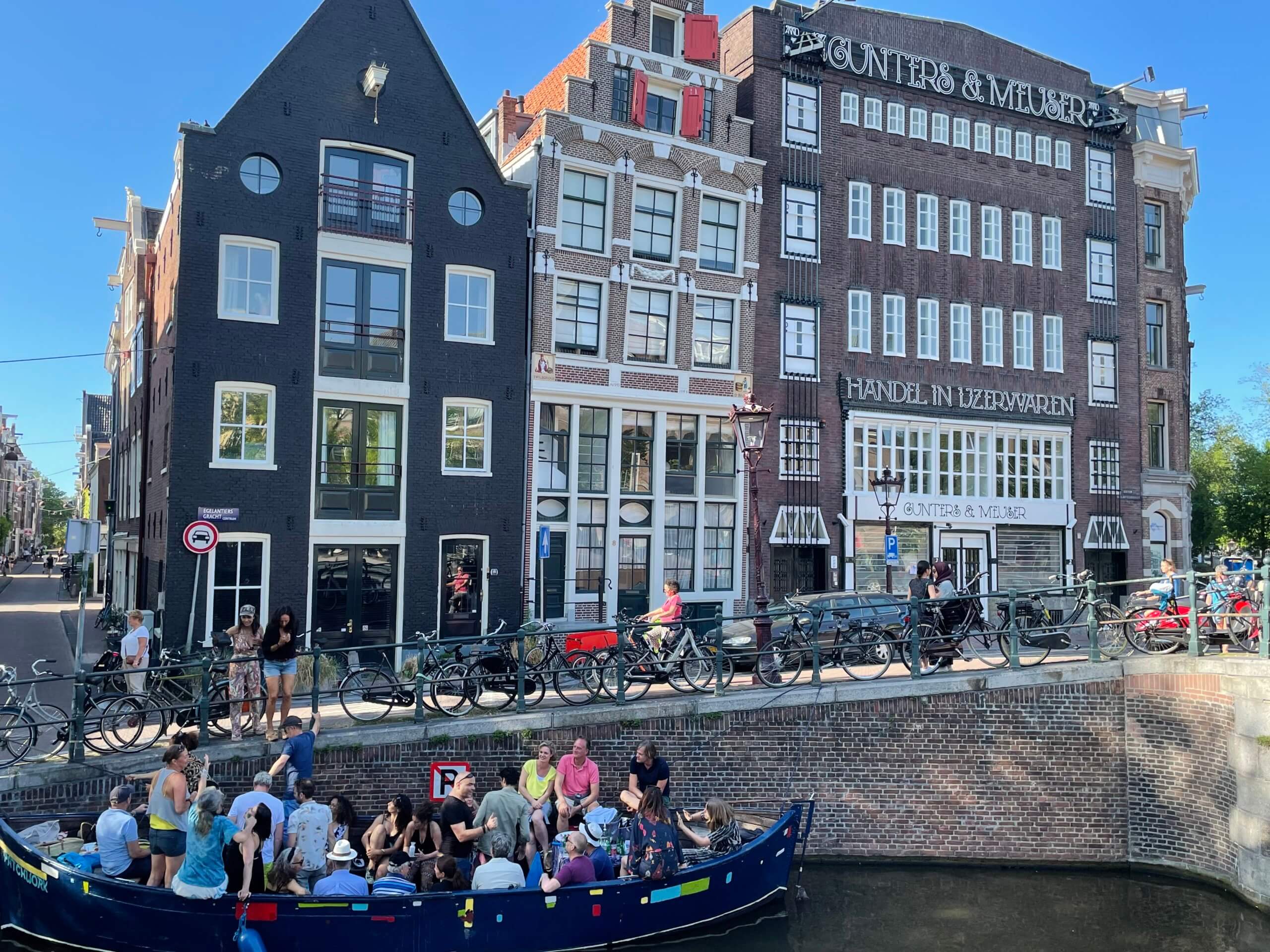 20 Expats Share Their Top Tips for New Expats » Why Not Walk?