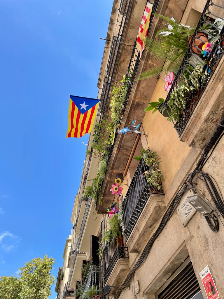 A Weekend in Barcelona | Walking & Public Transit Guide